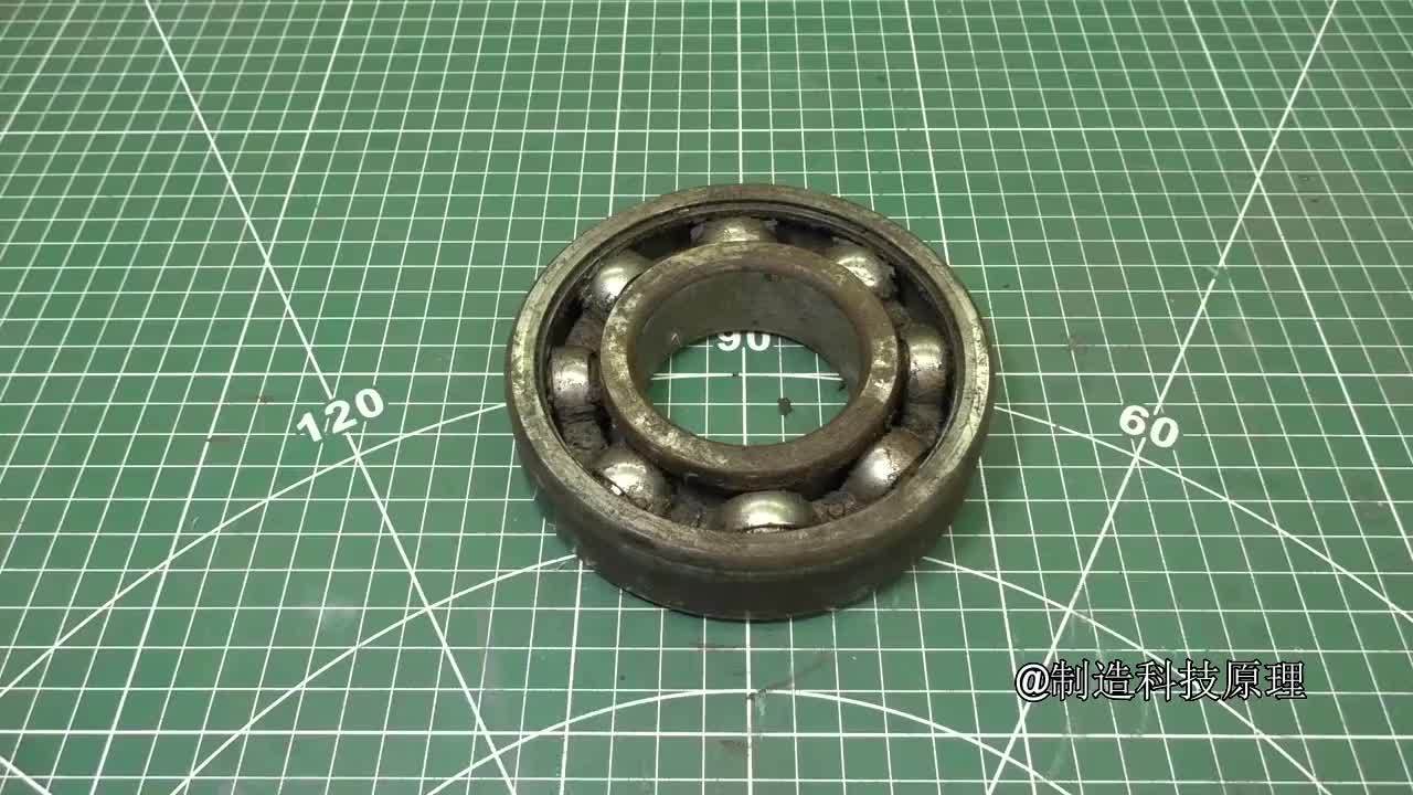 用旧轴承制作凿子 #看好别眨眼