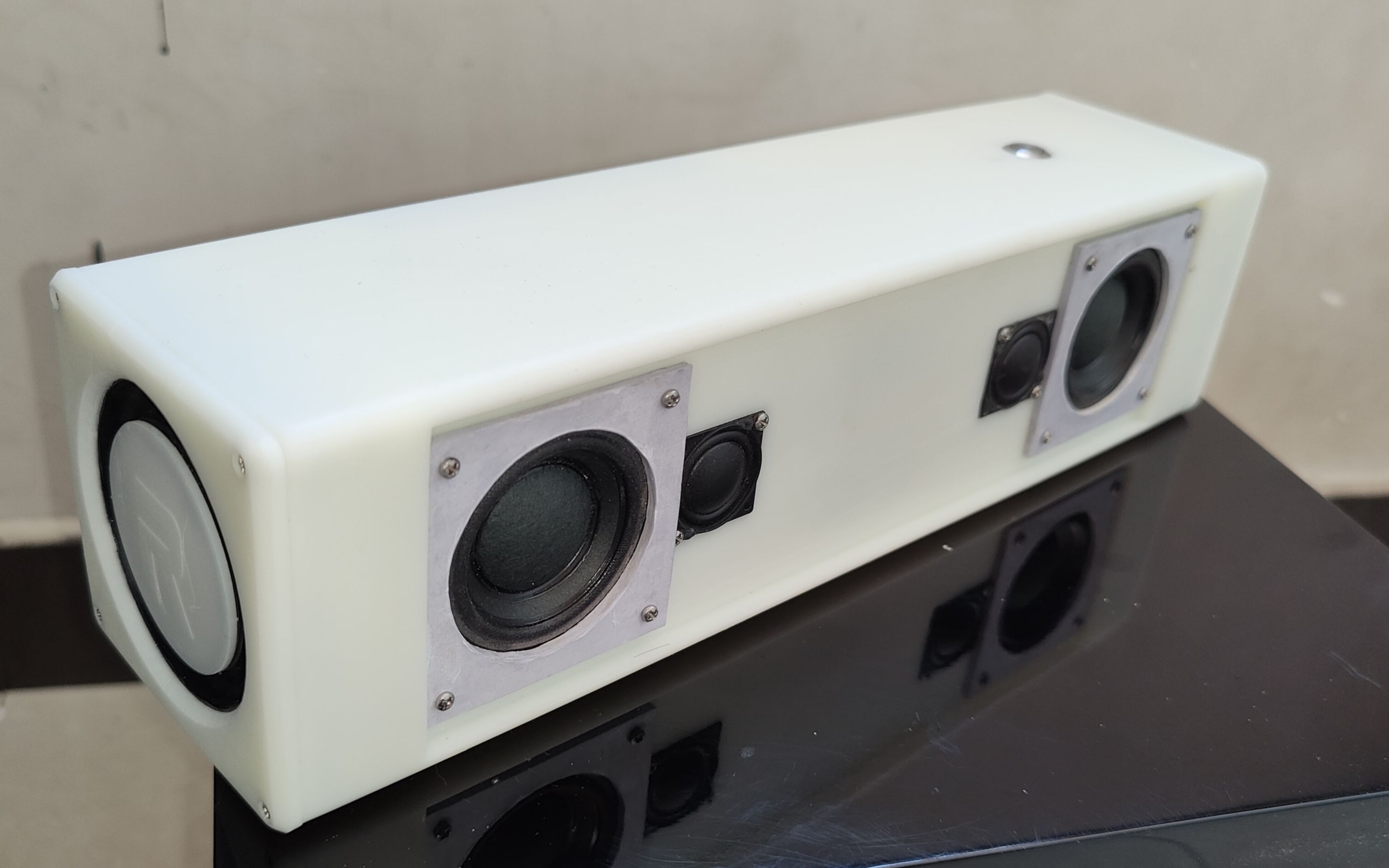 3D打印2.1声道蓝牙音响测试