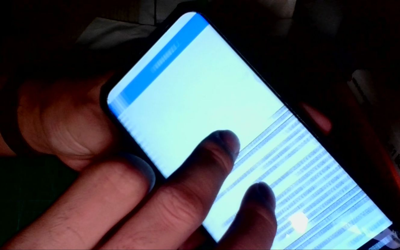 似乎是异常的网页跳转,又像是有心的自动选择