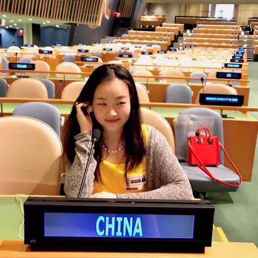 爱笑的Amanda小涵 