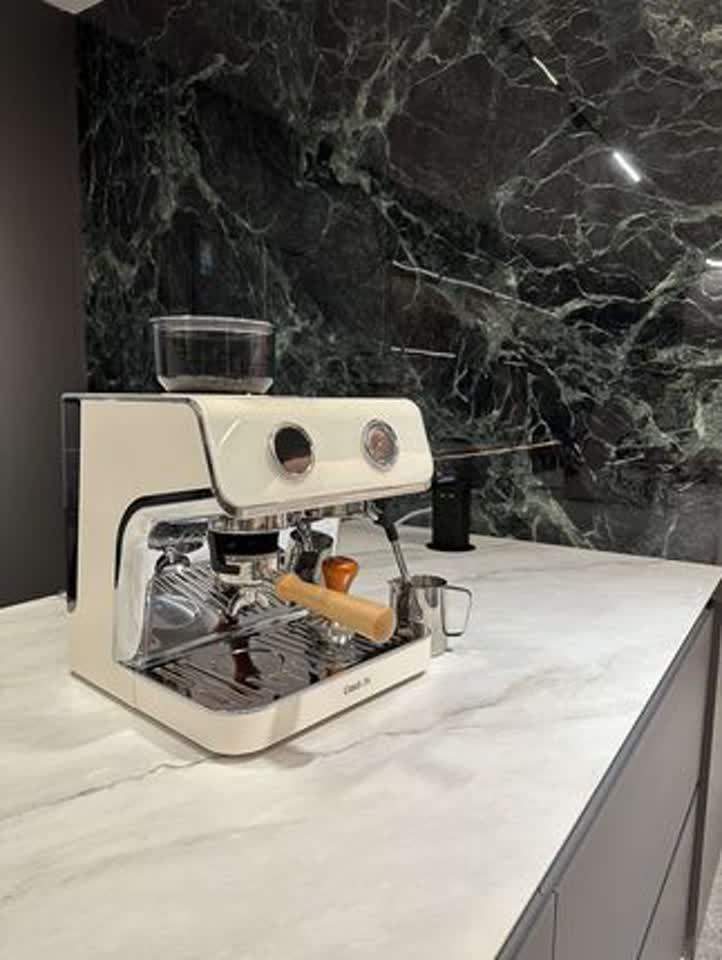 原来自己也可以轻松做出这么美味的咖啡,真的后悔入手晚了#家用咖啡...