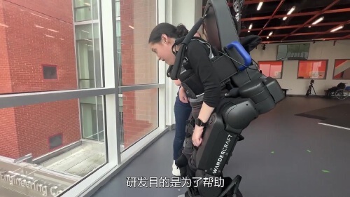 不可思议的步行助力机器人,残疾人穿上就能独立行走,什么原理?