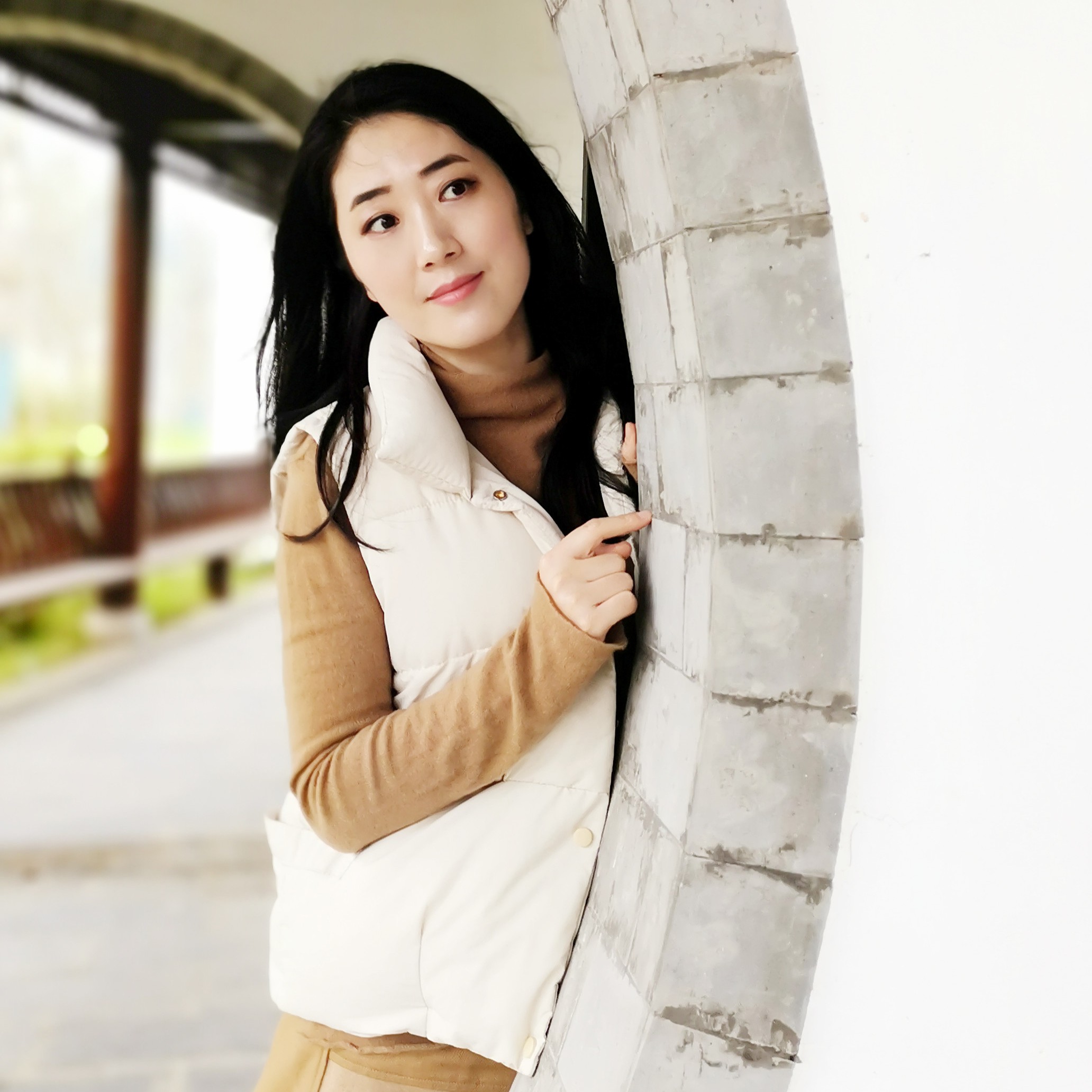 刘静-青花陶瓷艺术 