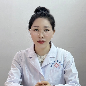 中医张新芳 