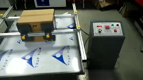 包装箱模拟汽车运输振动台测试视频