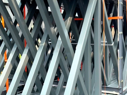 1200吨出口中欧建筑钢桁架采用CE欧标标准加工,框架式托盘包装集装...