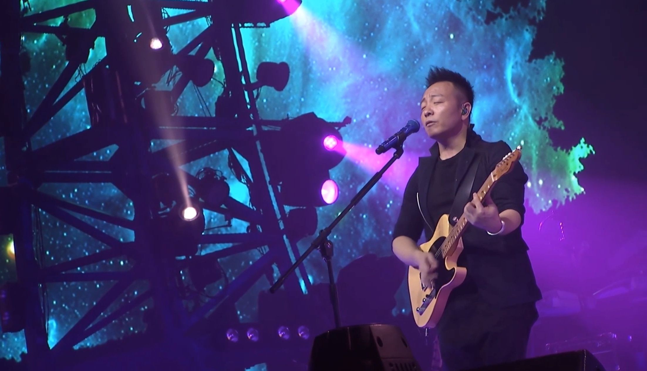 【蓝光高清】许巍 - 完美生活 2015.5.16