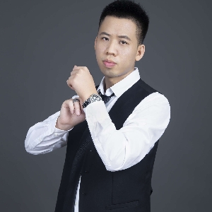 九亿大兄弟 