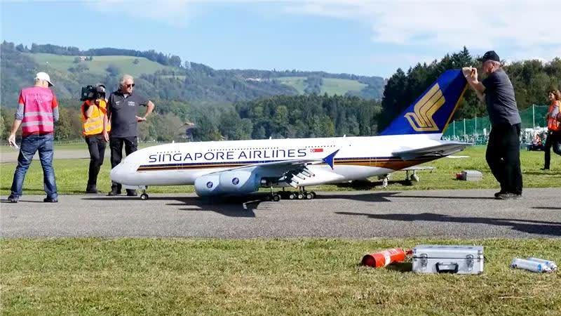 老外造出A380模型,装有4个强劲发动机,起飞时候太霸气了!