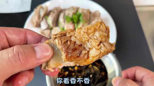 清炖排骨这样做,汤鲜肉嫩不柴不腻,连喝三碗都不够!