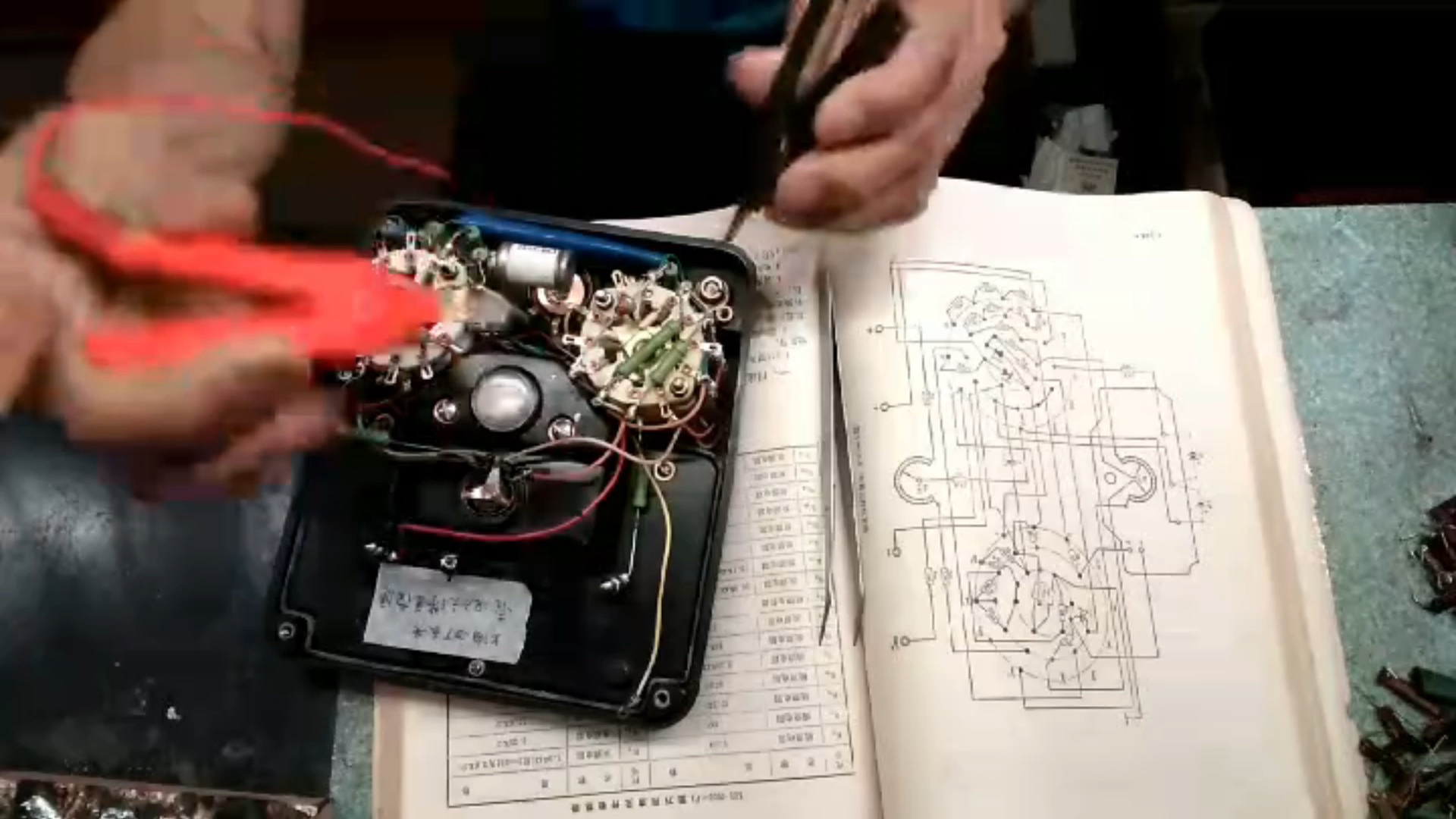 修理mf500指针万用表,检查绿袍电阻,二极管并更换
