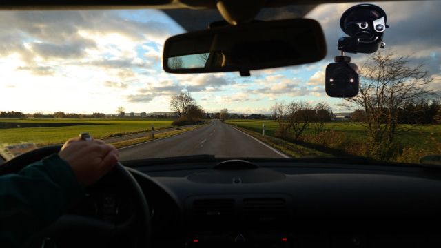 全景行车记录仪?VR全景记录360度行车视频