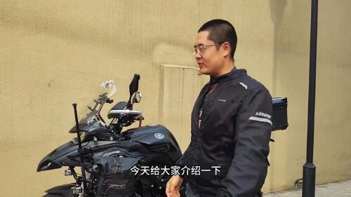 什么,行车记录仪你还不会装?绝对不允许,看完这个视频,自己搞