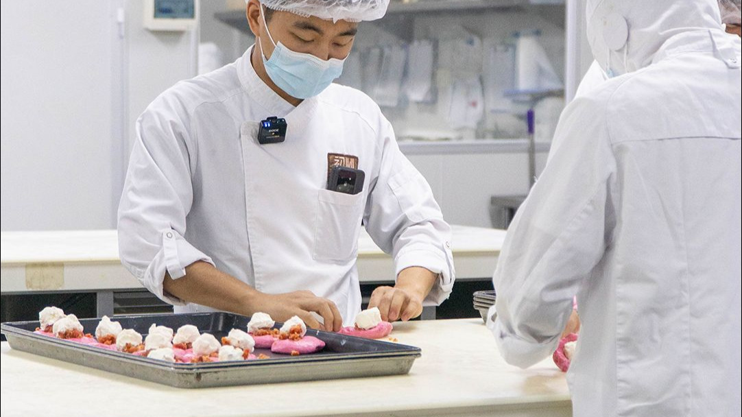 探访广州AKAK工厂:人气面包品牌中央厨房全流程生产实录!#精品烘焙...