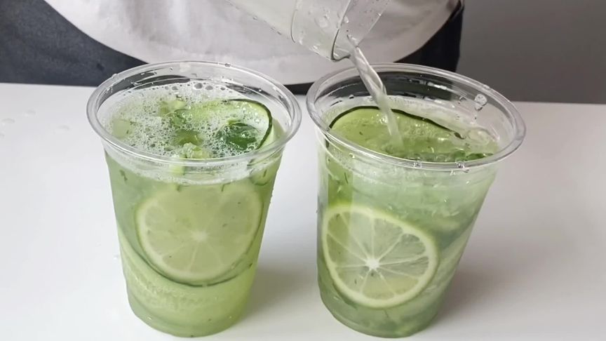 夏日刮油冷饮,青柠黄瓜汽泡水,做法超简单味道好新新