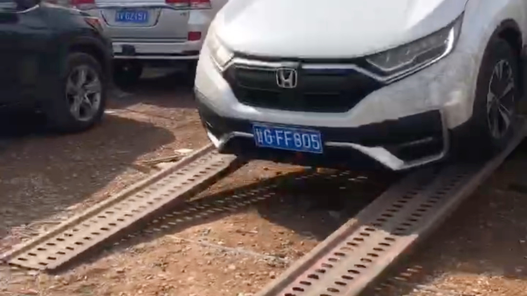 本公司承接全国点到点轿车托运,全程保险,一对一服务,真诚为每一位...