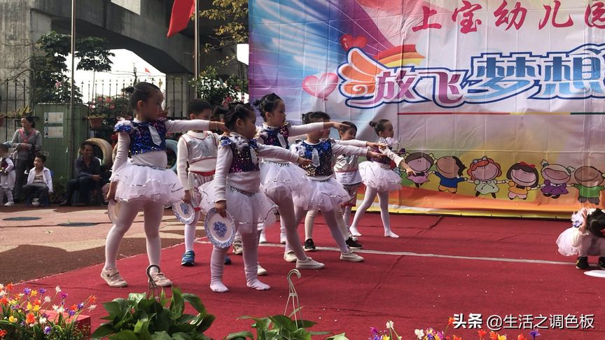 适合幼儿演出的舞蹈,简单可爱