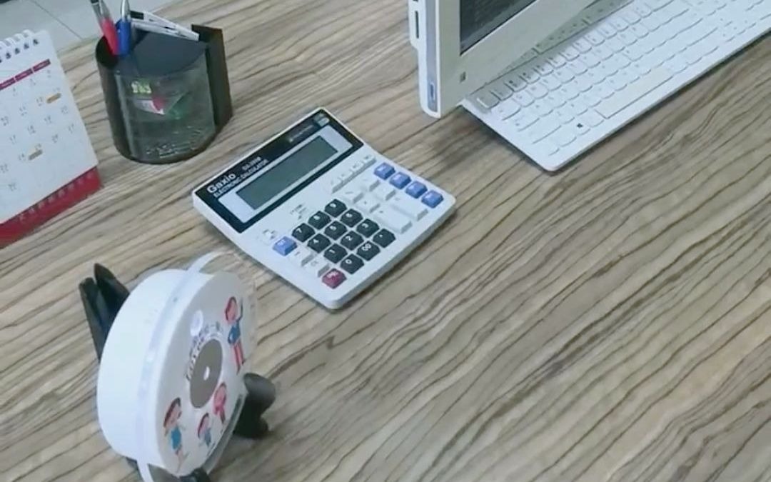 迷你喷雾加湿器工厂,桌面小型花卉,加湿器怎么选,大雾量图标,除菌型加...