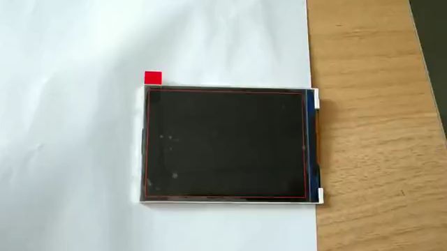 3.5寸IPS液晶显示屏,分辨率320*480