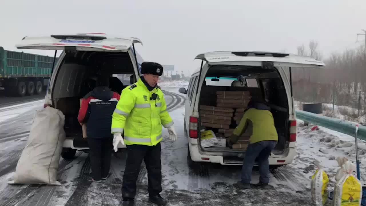 ...同时,我们帮助驾驶员消除安全隐患,认真的践行“为人民服务”的宗旨!