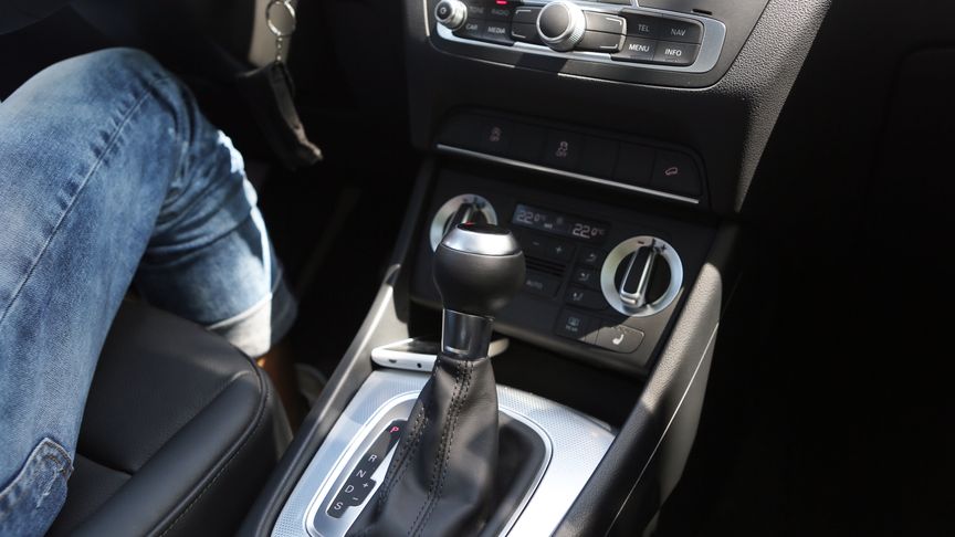 自动挡车,超车时挂入S档,超完车可以随时直接挂回D档吗?别毁车