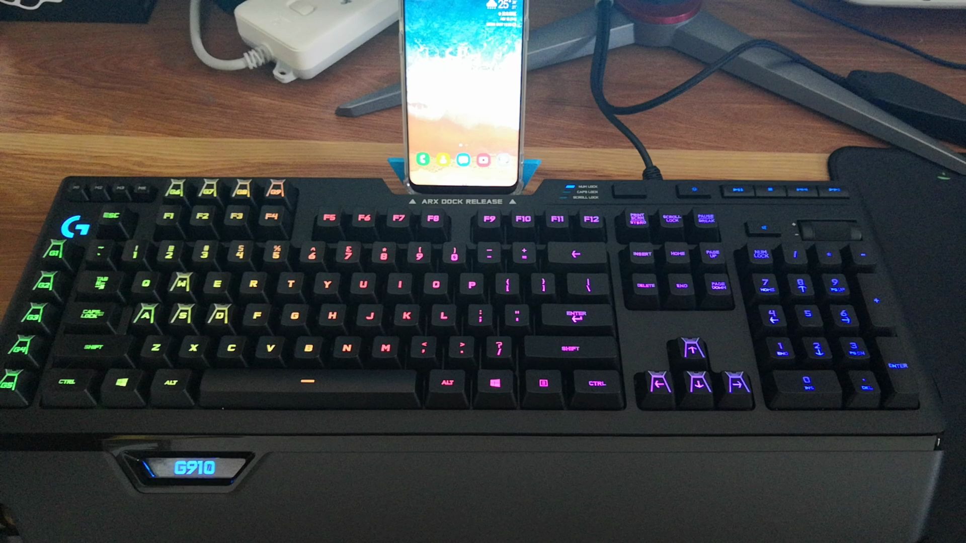 媳妇给买的罗技G910