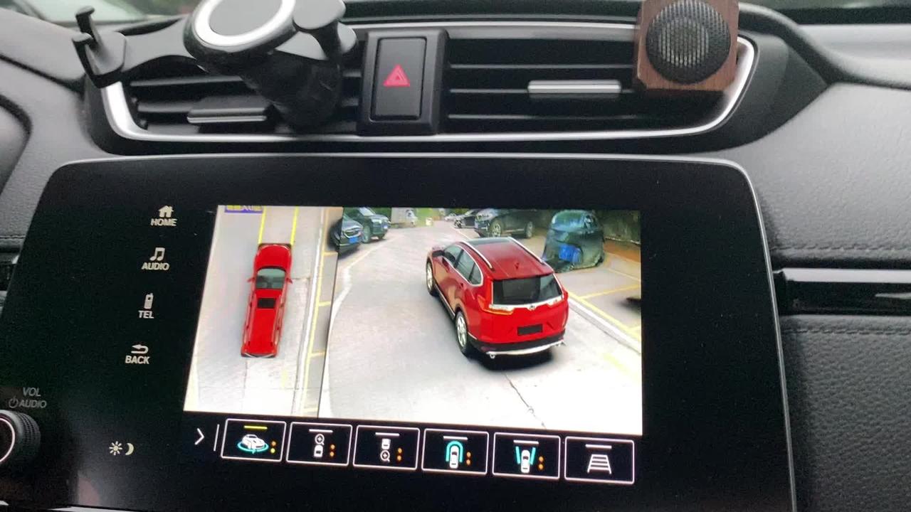 圆盾360°全景影像随意切换角度查看2D俯视图或3D车模视图,宽视角...