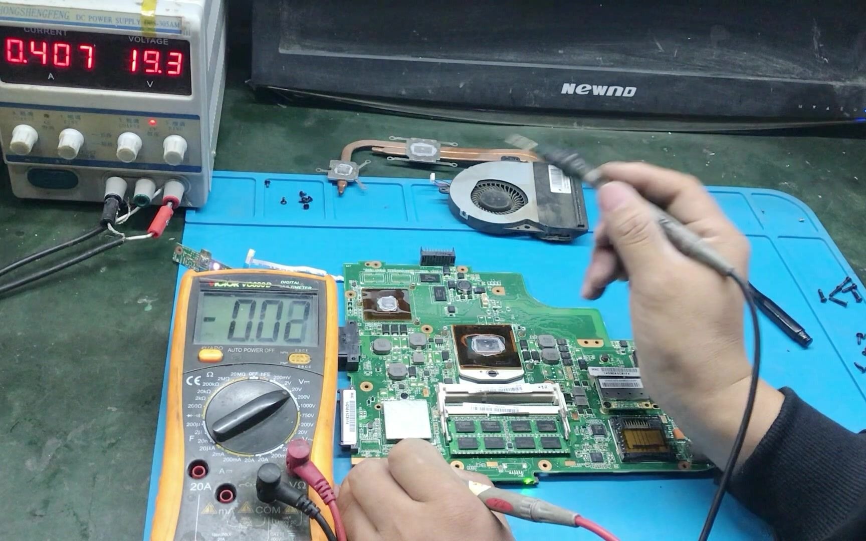 asus华硕笔记本K43SV主板通电无显示维修,结果很意外