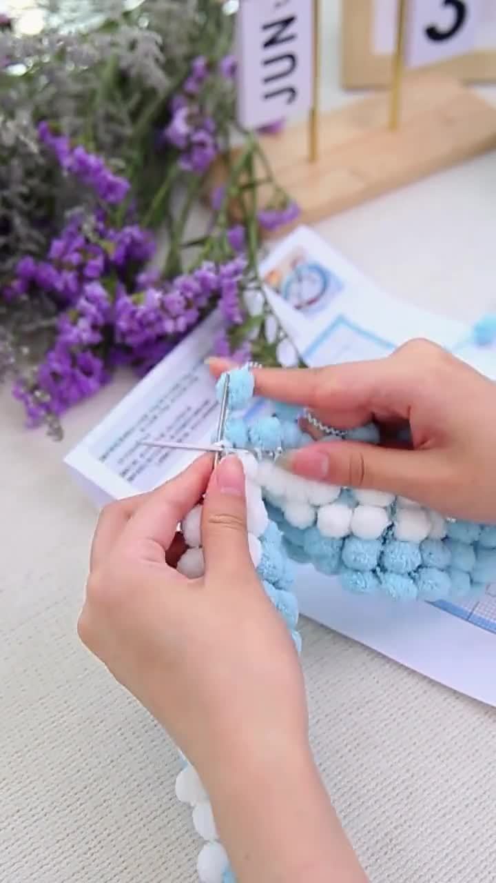 亲手织孩子最喜欢的蓝胖子,幸福感满满#手工diy毛线编织 #这也太好看...