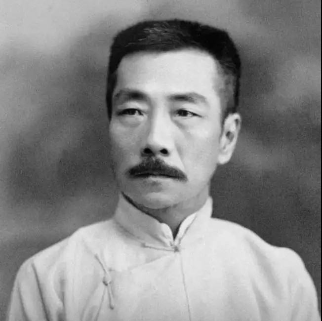 钢琴区小官方 