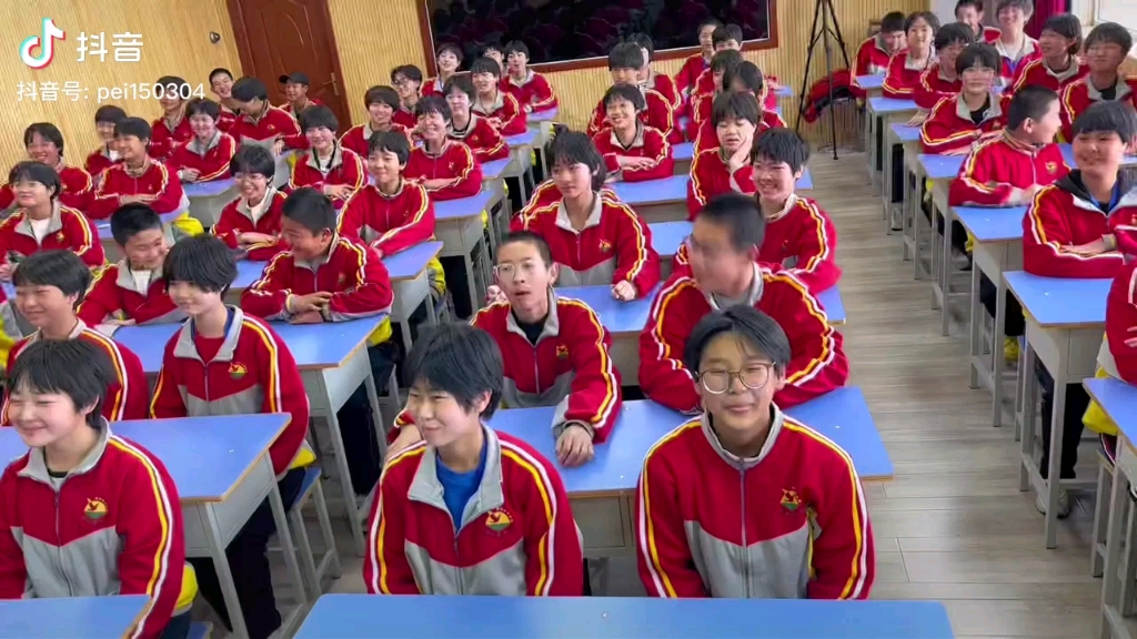 木兰任老师课桌舞