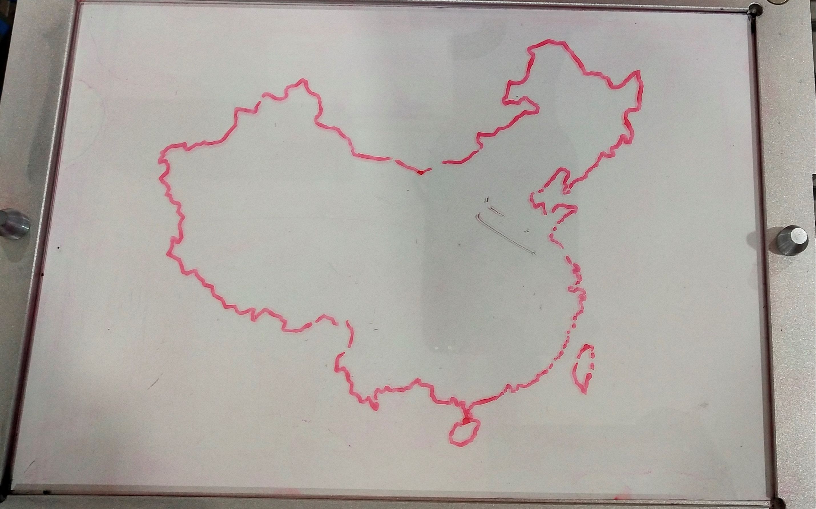 华中科技大学实创中心,今天的机器人简笔画画中国地图!