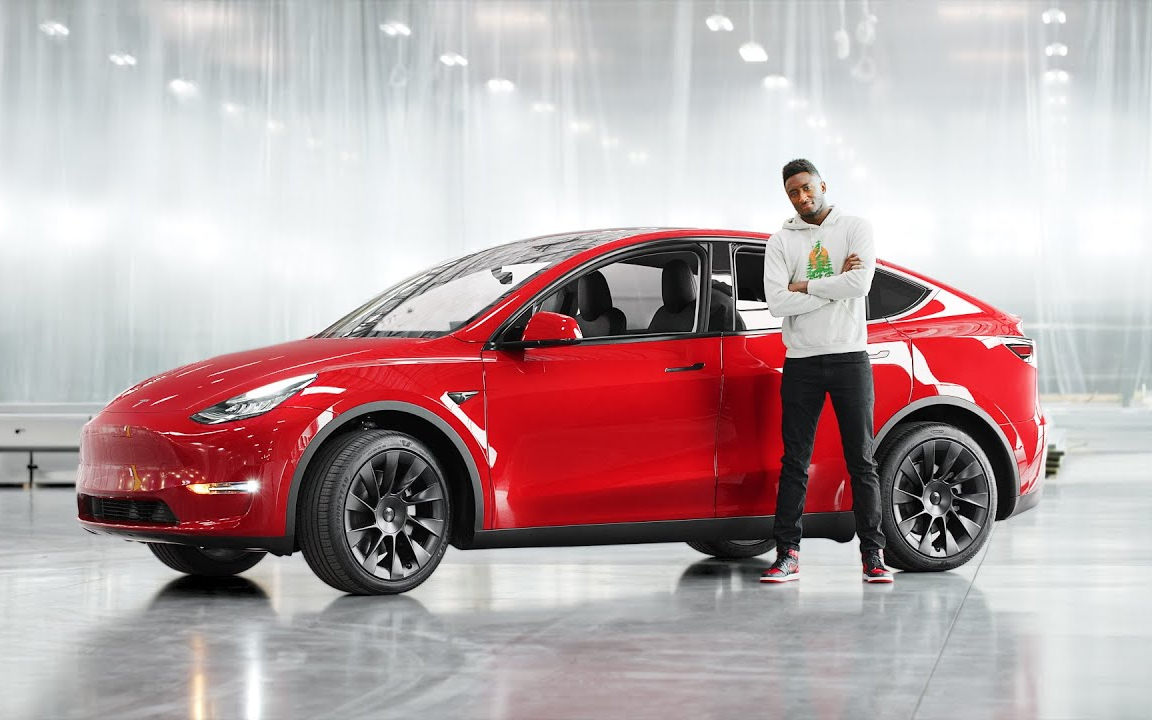 [Maruqes Brownlee] Model Y,特斯拉至关重要的汽车型号!【自动对焦 ...