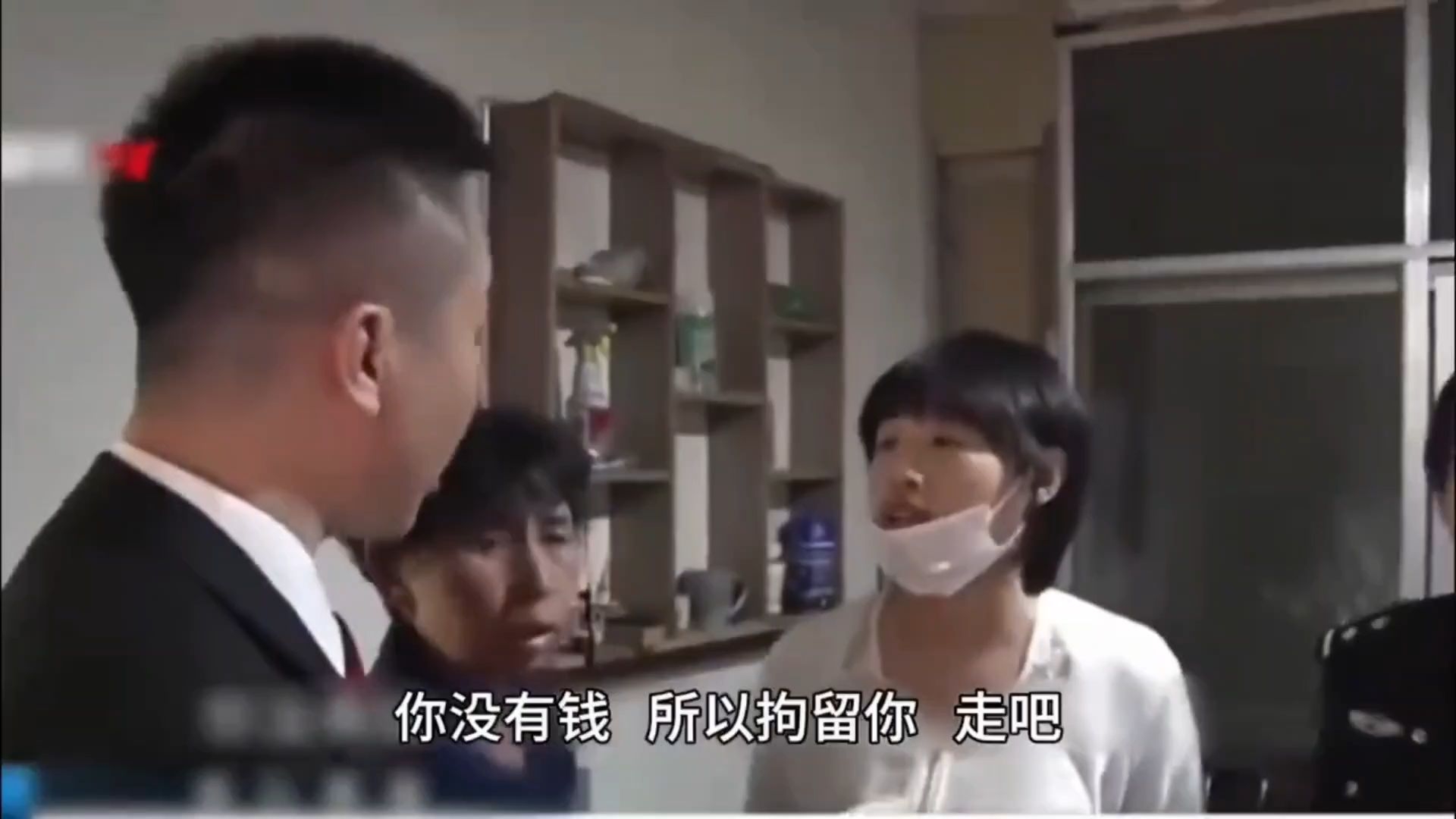 ...生意红红火火,借了10年,就是不肯还。等来了法院强制执行。大快人心!