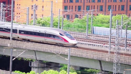 和谐号CRH380B担当的G3120次列车:上海至信阳东的全程解析