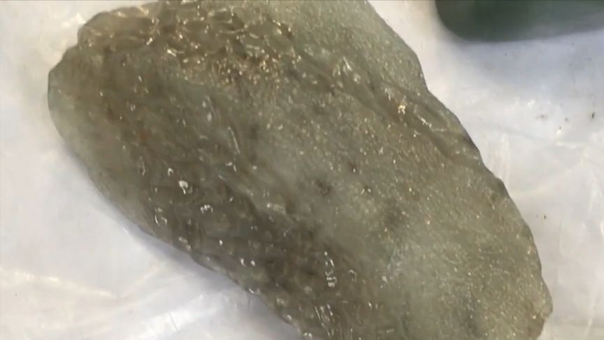如何在缅甸市场淘翡翠?简单的出价技巧决定你最终用多少价位买下