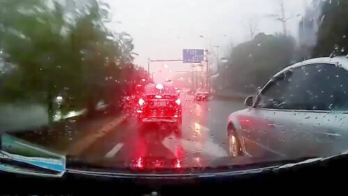 路怒症遇见暴脾气路怒症遇见暴脾气结局很舒适