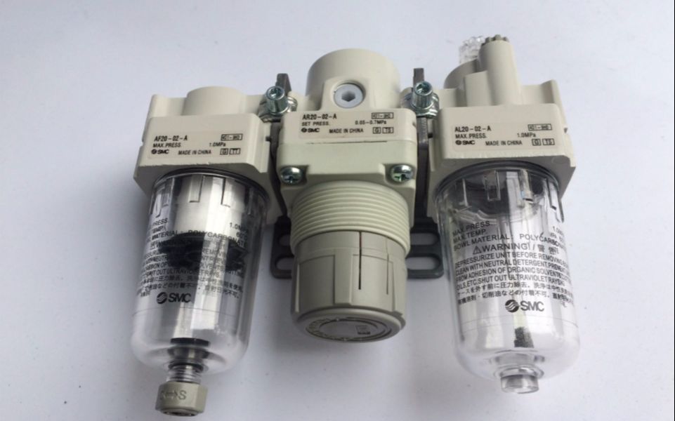 气动三联件是由哪三部分组成的?手滑阀具体有什么作用?