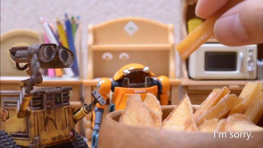 定格动画:吃完红薯后就特别容易上厕所,机器人也不例外