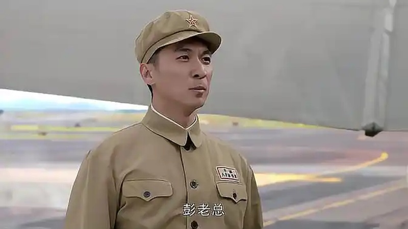 换了人间:主席召开会议,讨论抗美援朝问题,彭老总反应亮了!