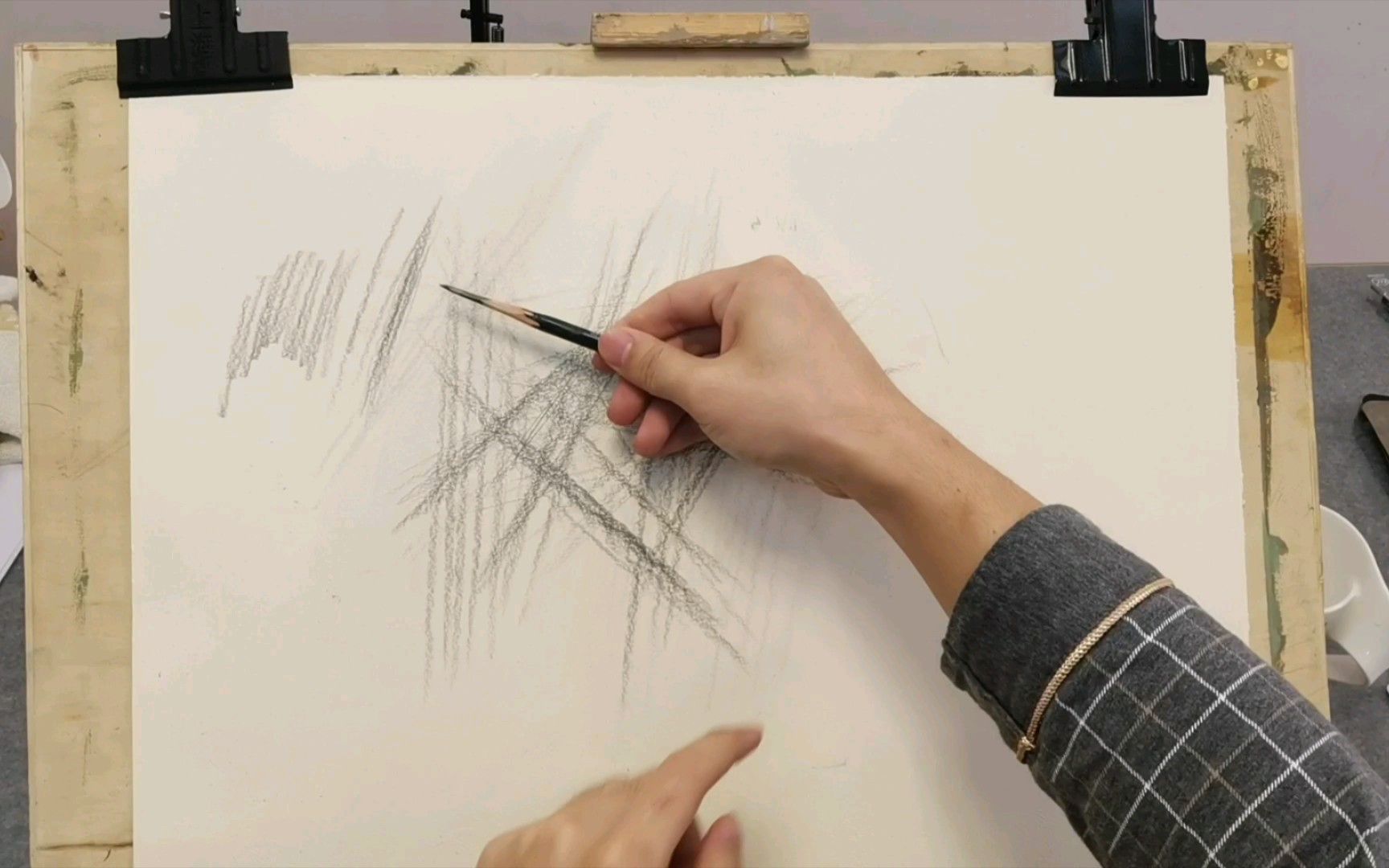 素描入门 — 基础握笔姿势
