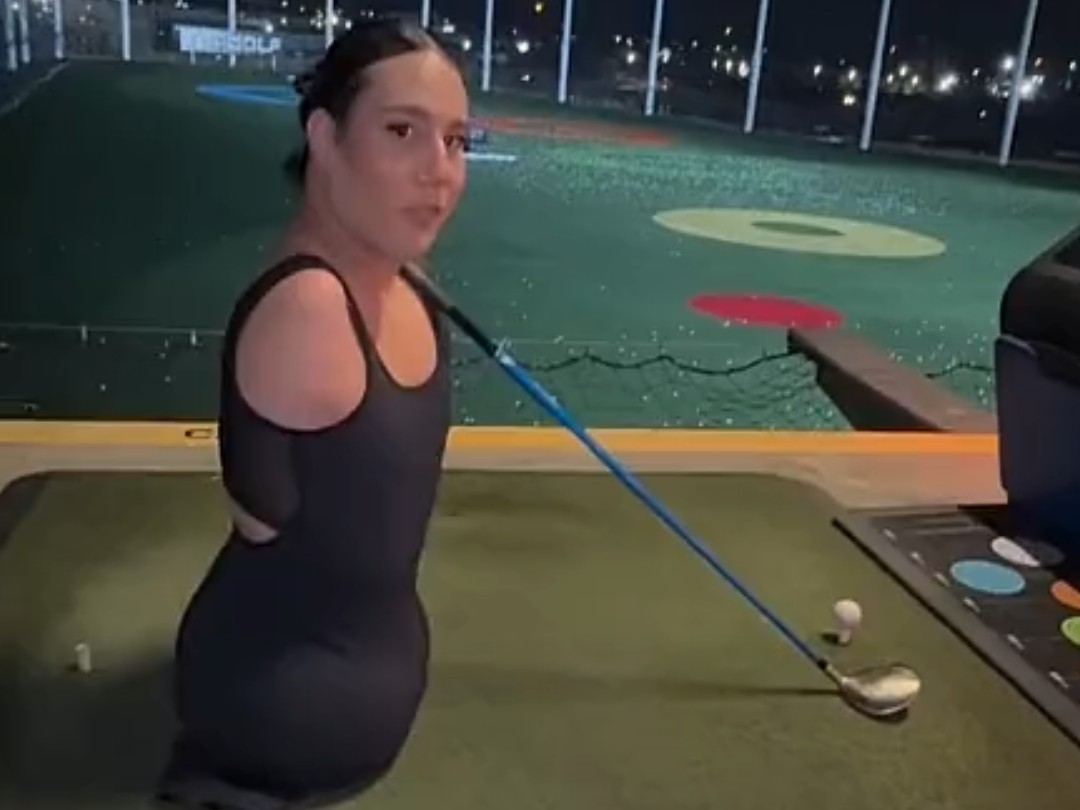 所以没有四肢的残疾人是怎么打高尔夫的