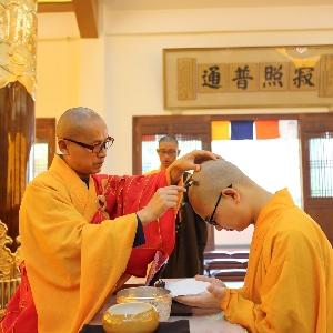 菰僧 
