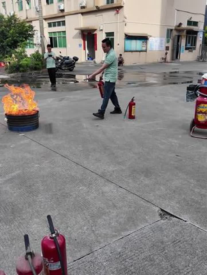 园区消防培训之灭火器使用方法和注意事项 #安全生产月 #消防安全...