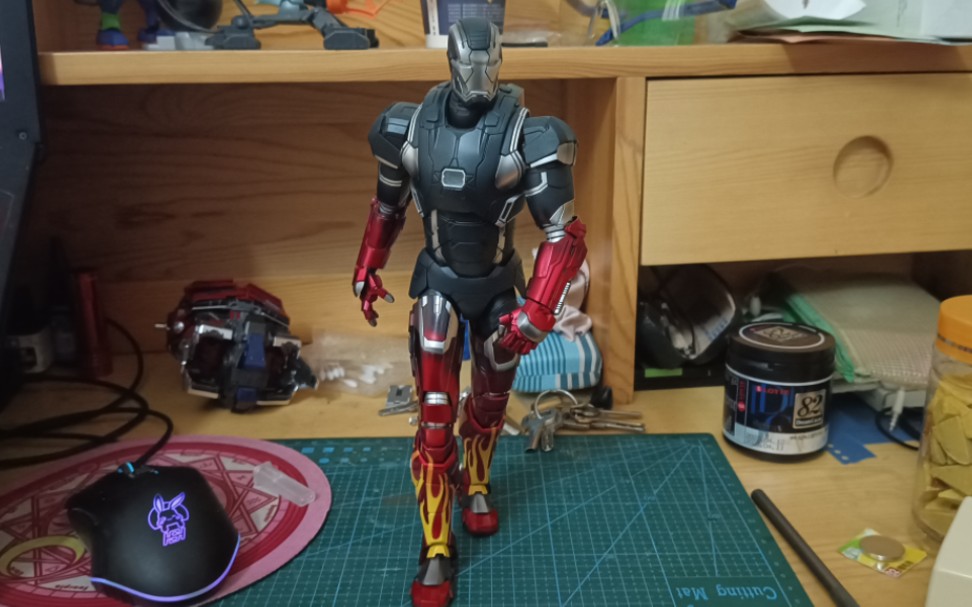 拆个绝版老物:钢铁侠 马克22 复古装甲车 老爷车 热棒 mk22 mark22 ...