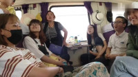 北京西到拉萨的火车行驶41小时,这么枯燥不来点乐子怎么度过呢