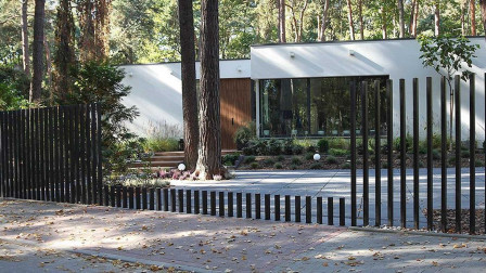 能自动缩到地下的隐形安全围栏,让门和围栏融为一体,还能防.