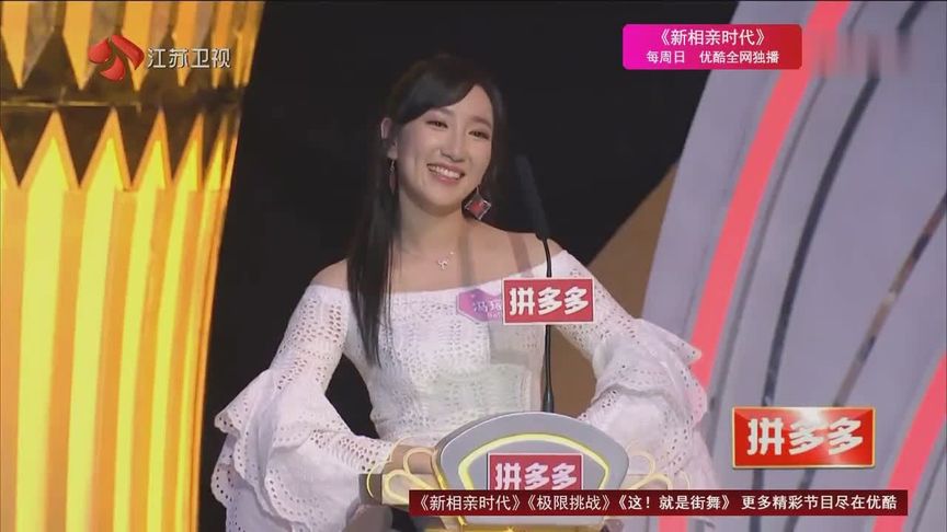 小伙现场表演撒娇,表情很是奇葩,导演:你是怎么通过面试的?