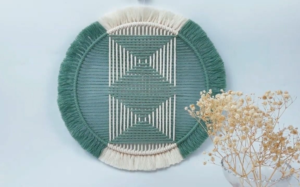 视频教程--交叉绳编挂毯的制做方法