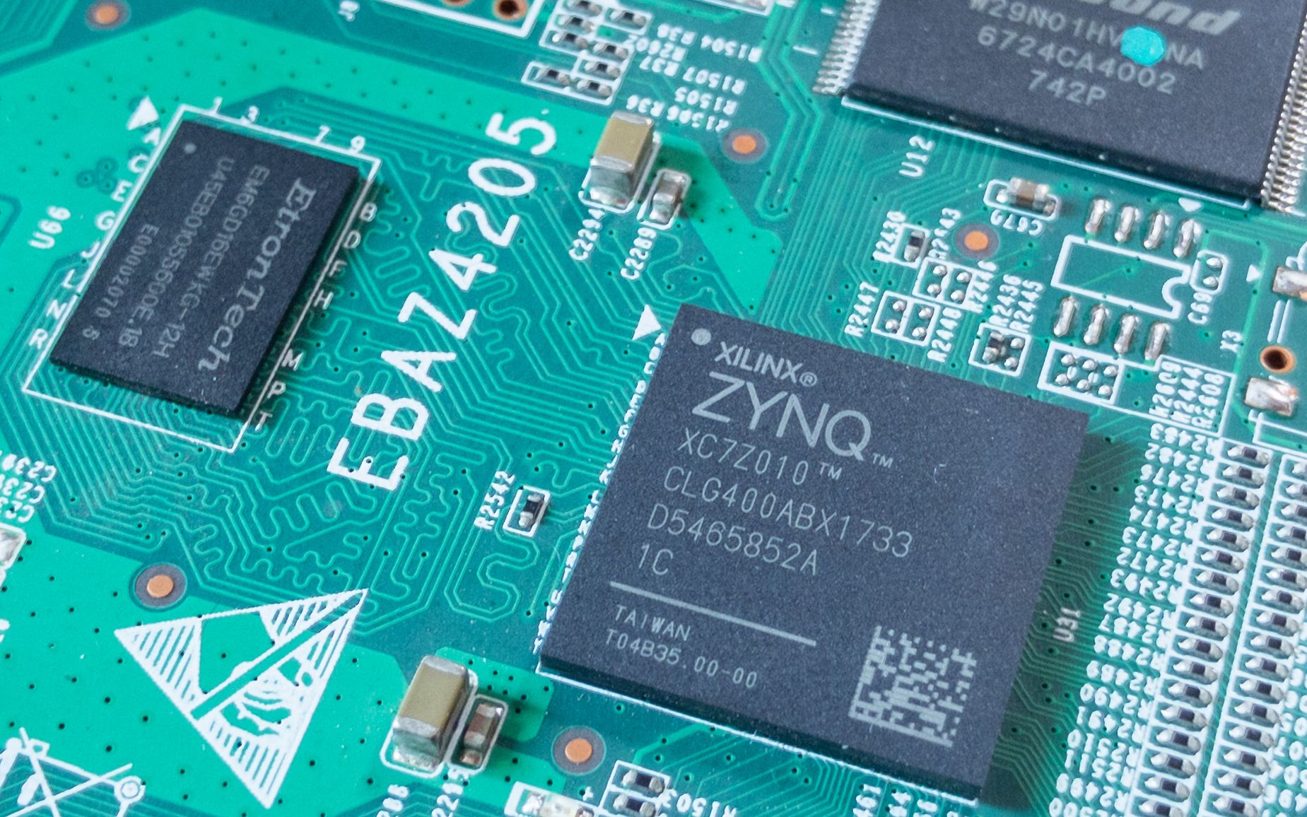 【EEVlog】#16 闲鱼40元一块的矿机主板竟然是ZYNQ开发板?